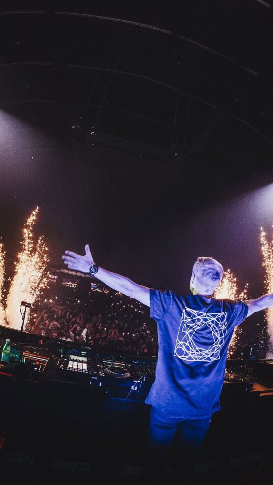 The Ultimate Guide to DJ T-Shirts: 6 Style Tips, Gift Ideas, and Top ...